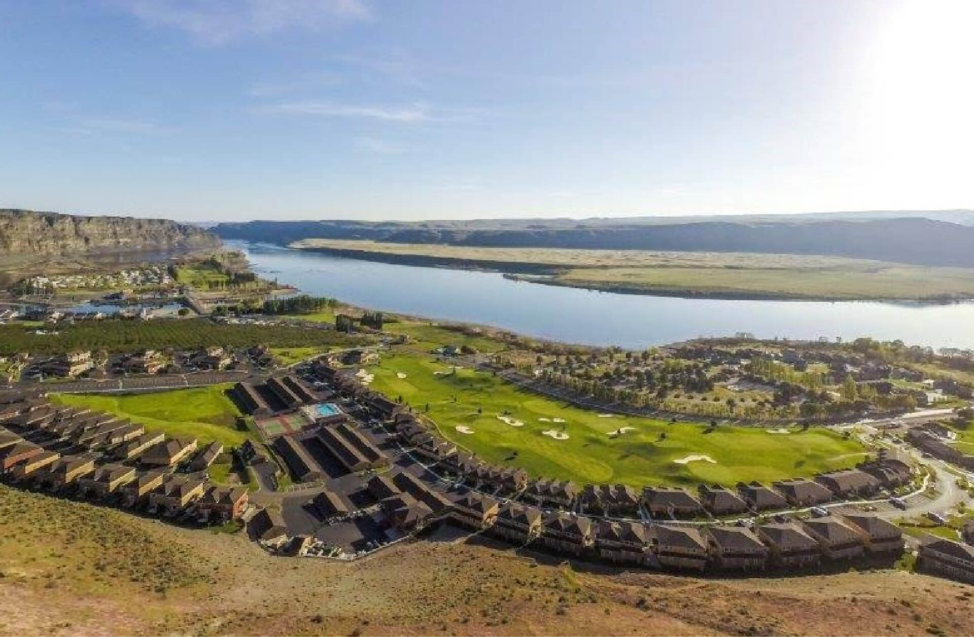 Sunserra at Crescent Bar - Hadley